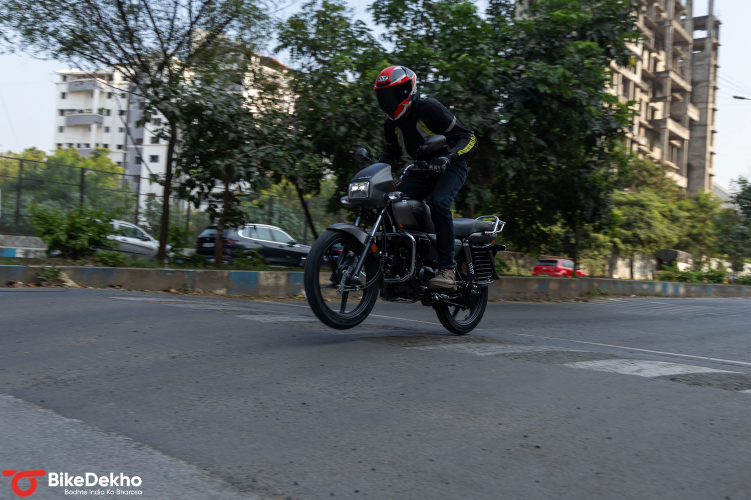 Hero Splendor Plus Highest vs Lowest Mileage | BikeDekho