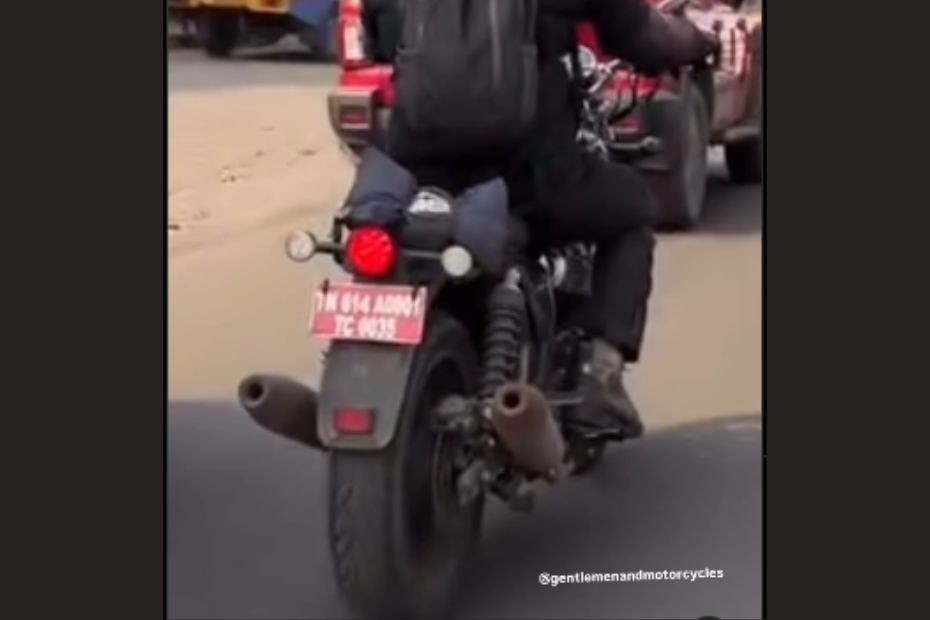 Royal Enfield Interceptor 750 Seen Testing For The First Time | BikeDekho