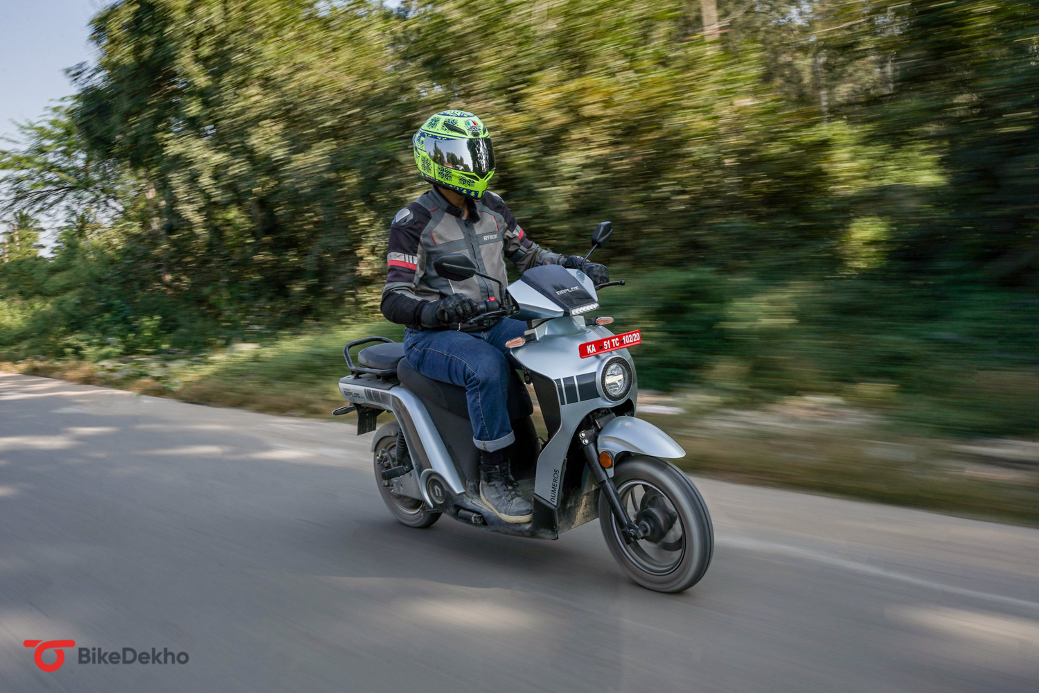 Numeros Diplos Max Review: The Rugged Electric Scooter You Need | BikeDekho