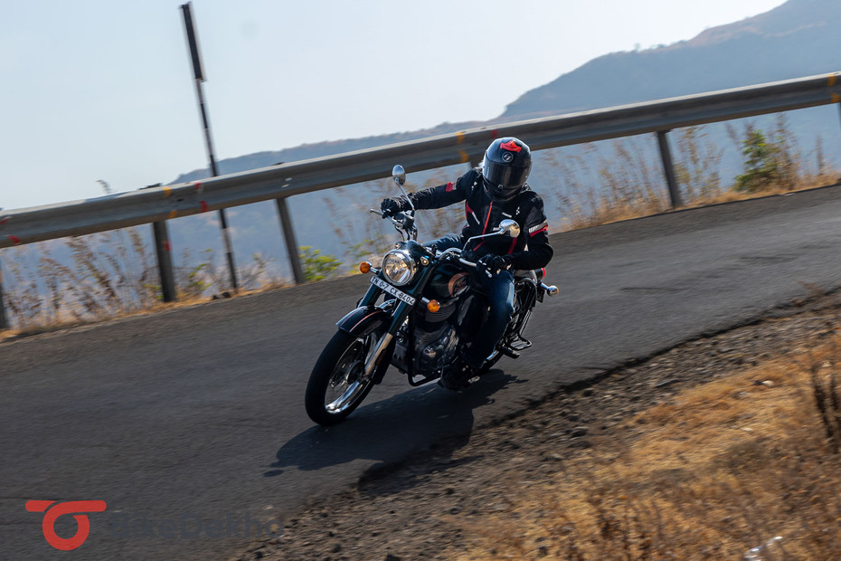 Royal Enfield Classic 350 Price - Mileage, Images, Colours | BikeDekho