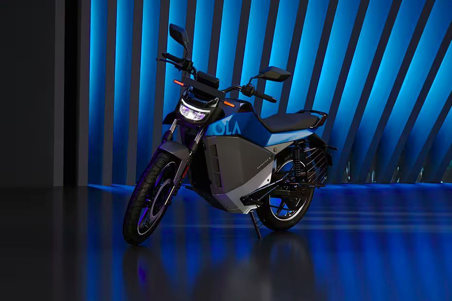 2025 Ola Roadster X Plus: Features Explained | BikeDekho
