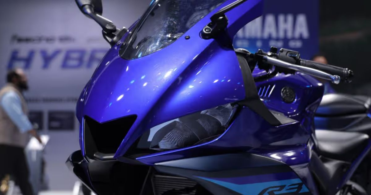 2025 Yamaha R3 Vs India Spec R3: Differences Explained | BikeDekho