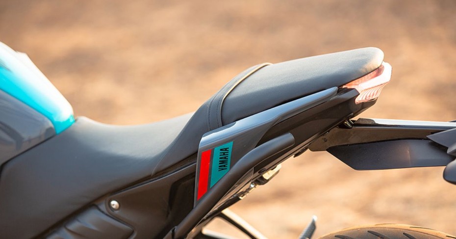 Yamaha MT 15 V2 Price, Mileage, Weight, Images