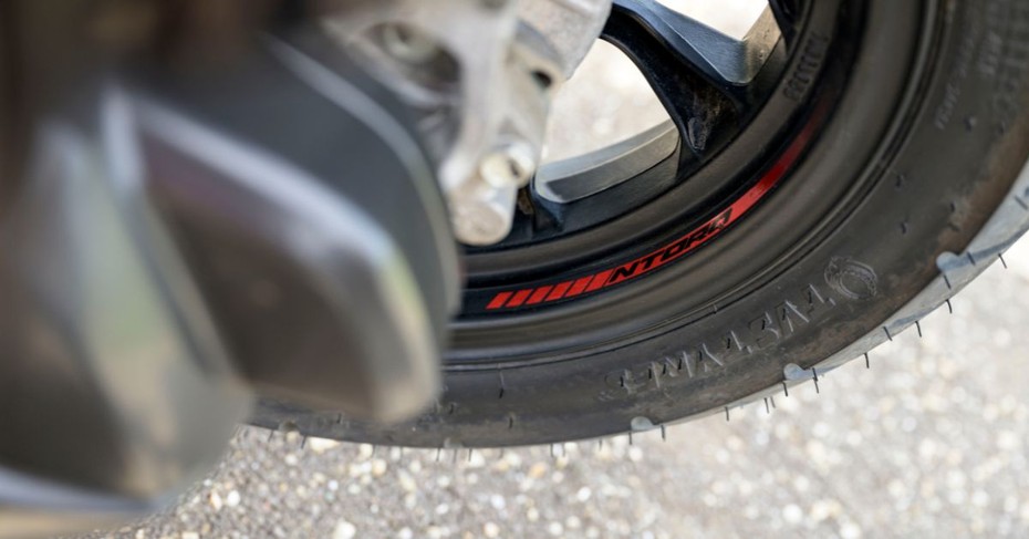 TVS NTORQ 125 Price, Mileage, Weight, Images