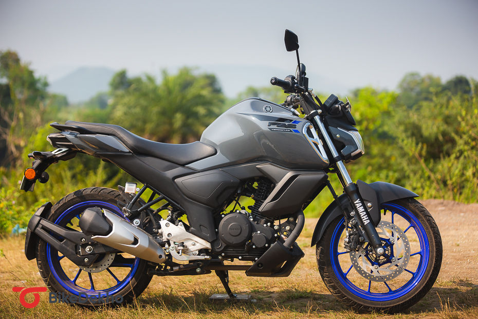 Yamaha FZS-FI V4 Price, Mileage, Weight, Images