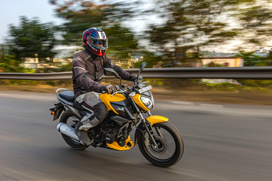 TVS Raider Price, Mileage, Weight, Specifications