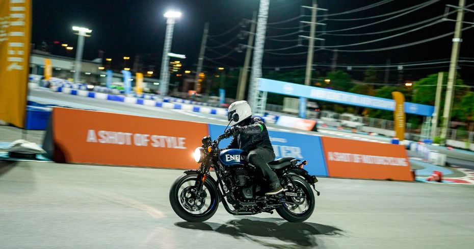 Royal Enfield Hunter 350 Vs Meteor 350: Design & Styling, Riding ...
