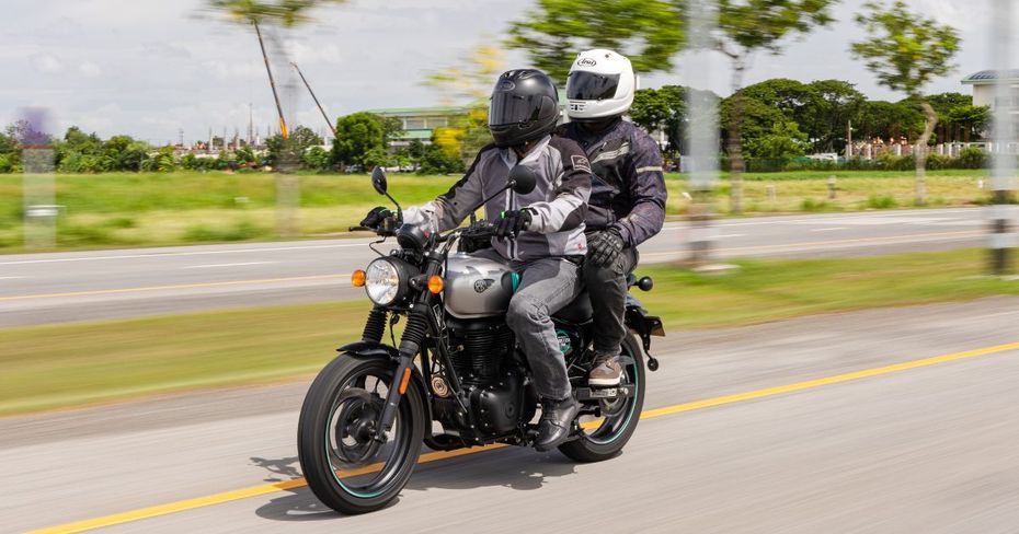 Royal Enfield Hunter 350 Vs Meteor 350: Design & Styling, Riding ...