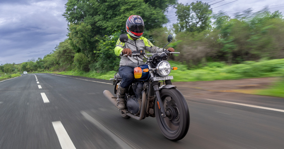 Royal Enfield Interceptor 650 On road Price, Mileage, Weight, Height