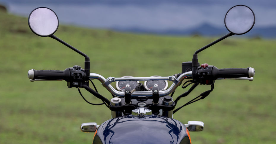 Royal Enfield Interceptor 650 Price 2026 - Mileage, Colours, Images ...