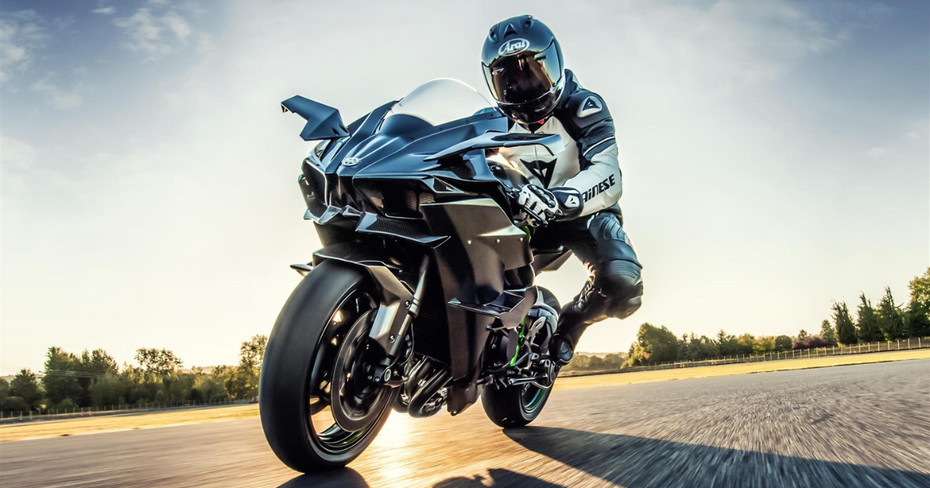 Kawasaki Ninja H2R Price, Mileage, Photos & Reviews