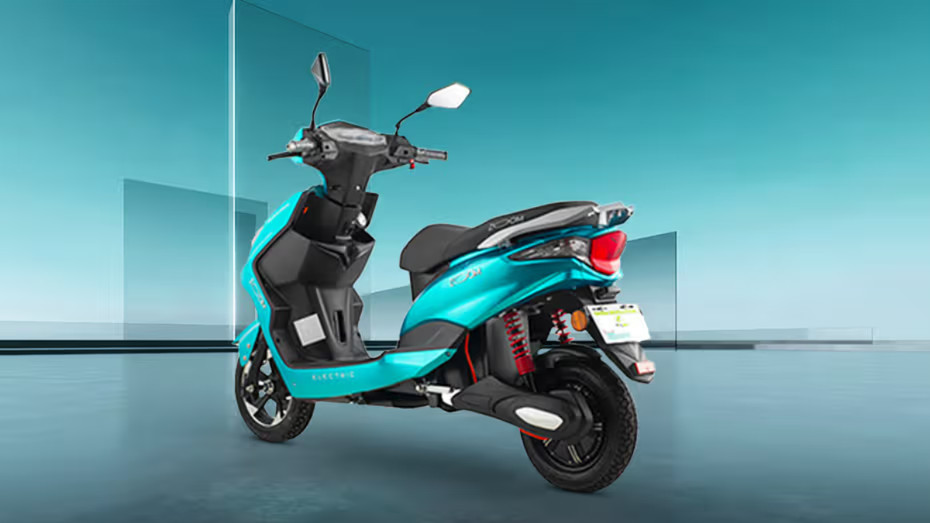 Kinetic Green Zoom Price, Range, Weight, Images