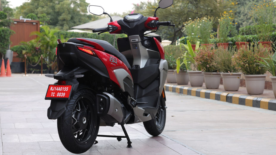 Hero Xoom 125 Price 2026 - Mileage, Colours, Images | BikeDekho