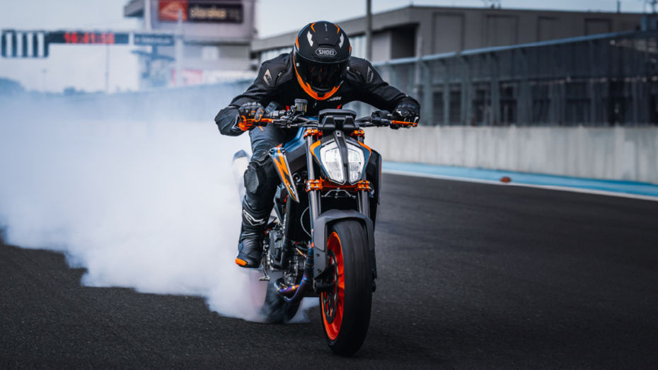 KTM Duke Bike Family Explained: 160 Duke, 200 Duke, 250 Duke, Duke 390 ...