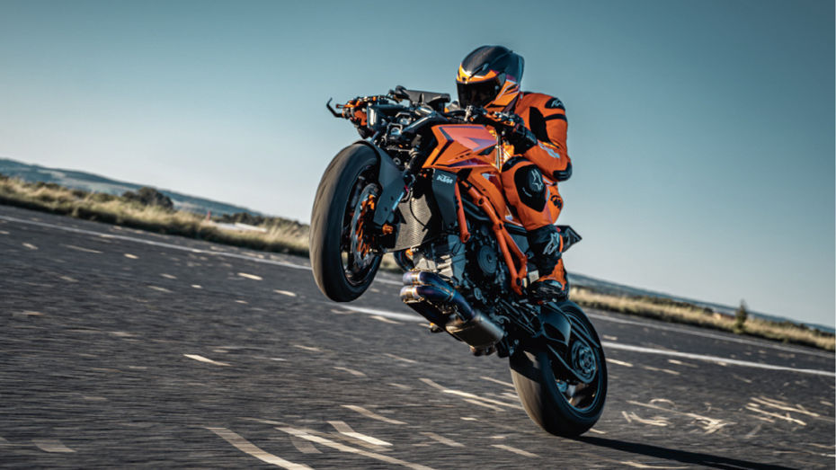 KTM Duke Bike Family Explained: 160 Duke, 200 Duke, 250 Duke, Duke 390 ...