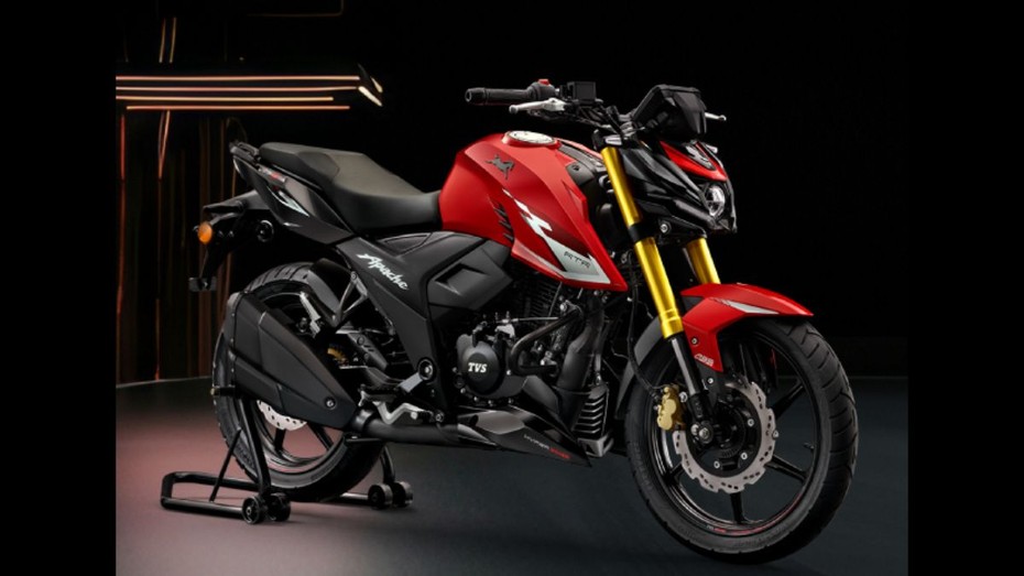 2025 TVS Apache RTR 160 4V vs Bajaj Pulsar NS160: Specifications ...