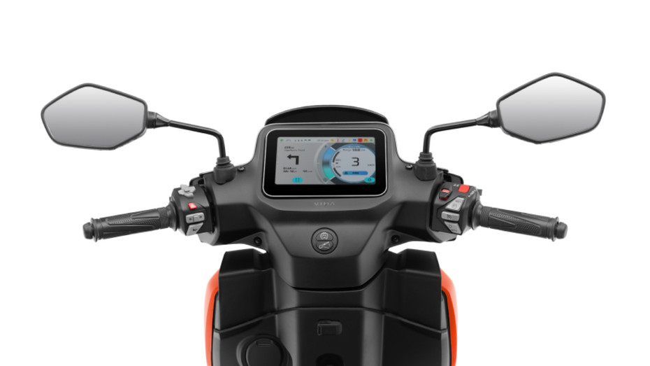 2025 Vida VX2 Plus vs Vida V2 Plus: Differences Compared | BikeDekho