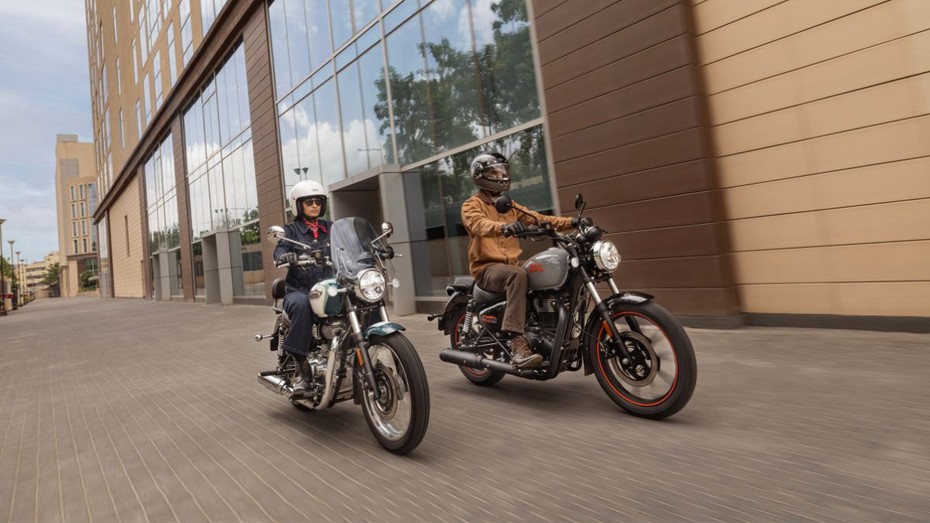 2025 Royal Enfield Meteor 350 Variants Explained - Which One Is The ...