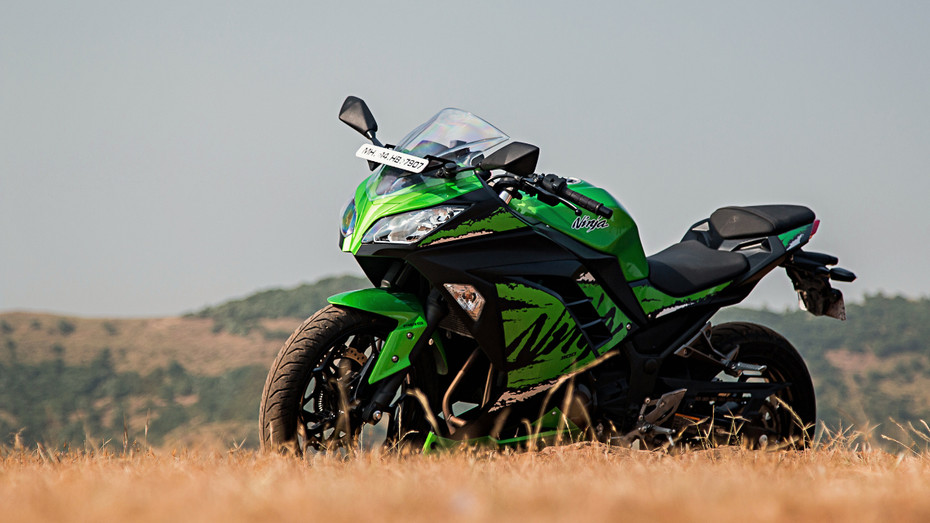 Inline Twin vs Parallel Twin Engines: Differences Explained | BikeDekho