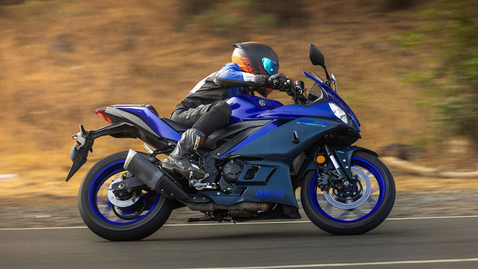 Top 5 Bikes Under Rs 5 Lakh In India 2025: Xtreme 250R, Himalayan 450 ...