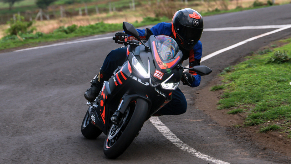 Explained: Motorcycle Traction Control - The Complete Beginner’s Guide ...