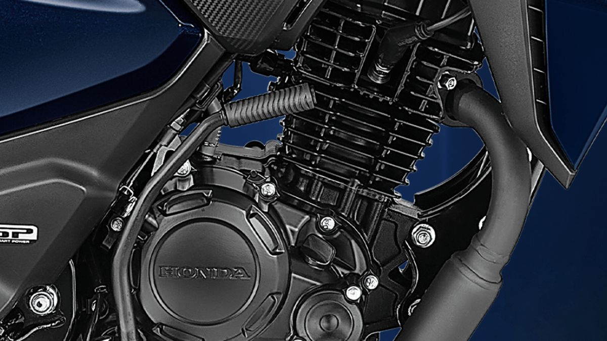 Honda CB125 Hornet vs SP125: Image Comparison | BikeDekho