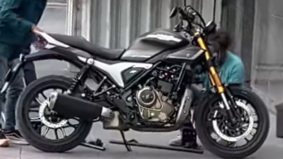 Hero Mavrick 440 Spotted With An Inverted Fork And New Colour Scheme ...