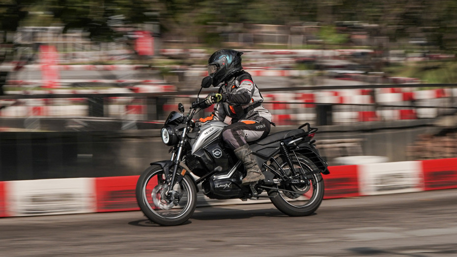 Revolt Motors Announces Diwali Offers Worth Up to Rs 1 Lakh | BikeDekho