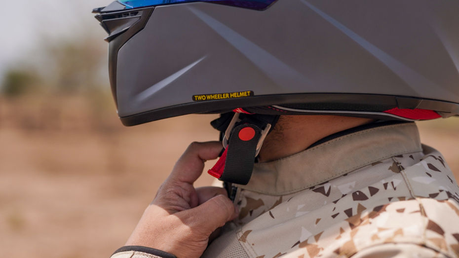 Top 5 Tips To Keep Your Helmet Clean and Fresh | BikeDekho