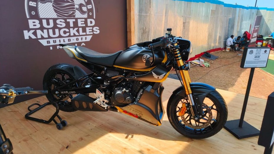 Motoverse 2025: These Modified Royal Enfield Guerrilla 450s Are Out Of ...