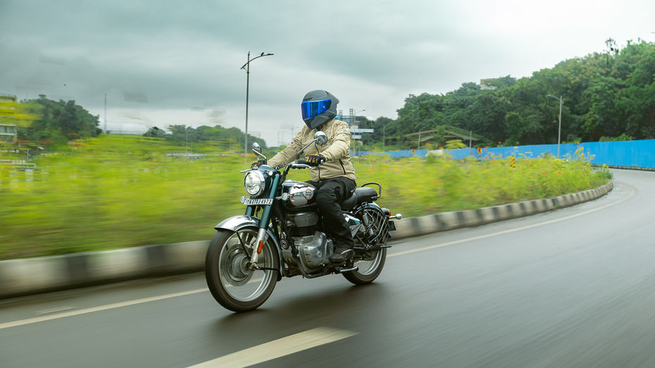 Long Stroke vs Short Stroke Engines Explained | BikeDekho