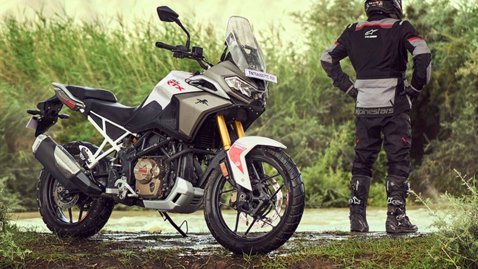 TVS Apache RTX 300 Deliveries Commence in India | BikeDekho