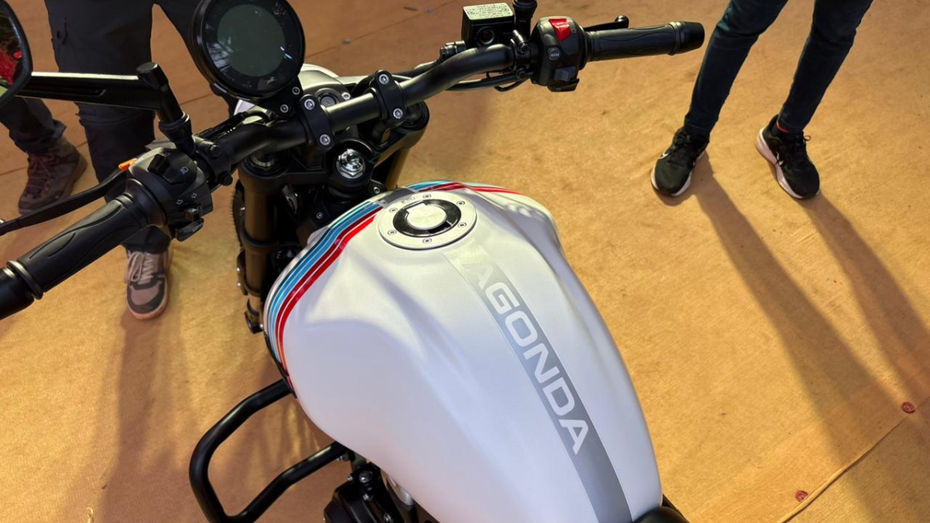 TVS Ronin Agonda Edition vs Base Variant: All Differences Explained ...