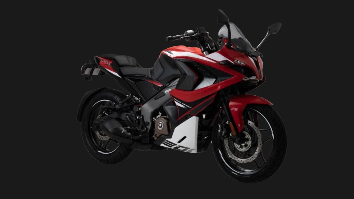 KTM RC 160 vs Bajaj Pulsar RS 200: Specifications Compared | BikeDekho