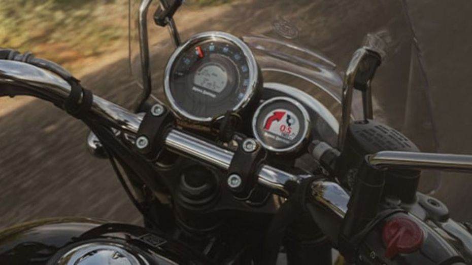 Royal Enfield Classic 350 vs Meteor 350: Features Compared | BikeDekho