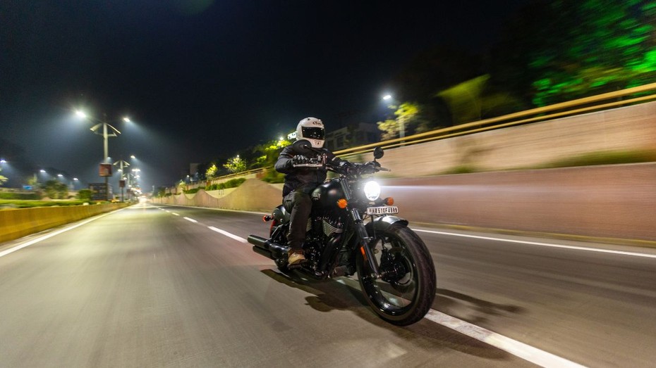 Tips For Safer Night Motorcycle Rides | BikeDekho