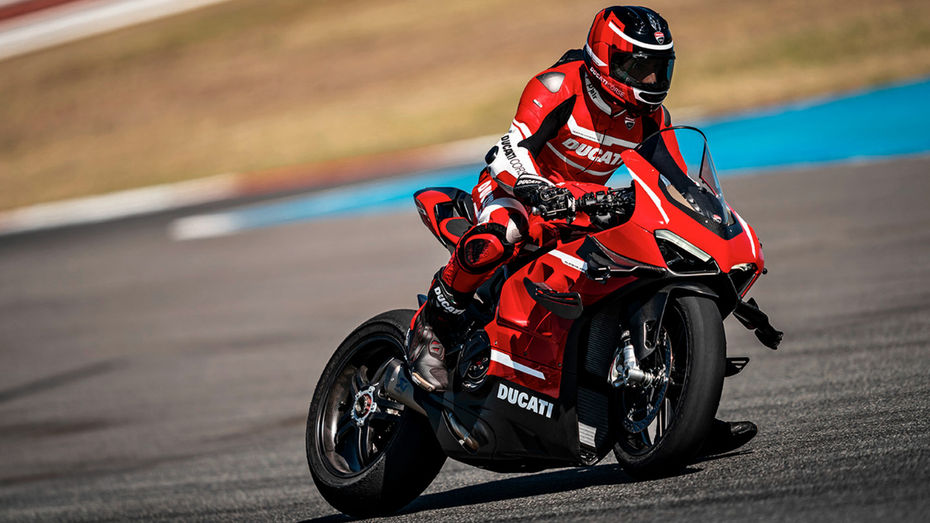 Five Of The Most Powerful Superbikes In The World | BikeDekho
