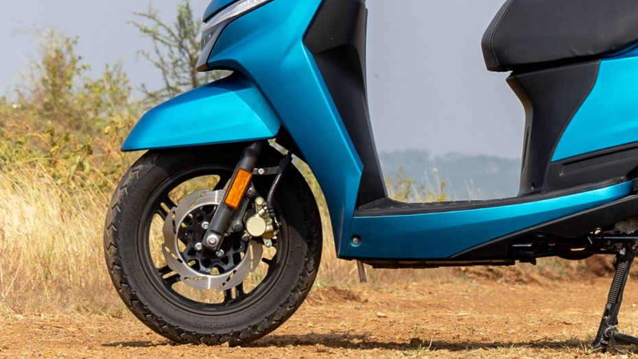 TVS Jupiter SmartXonnect Variant: Price, Looks, Colours, Features ...