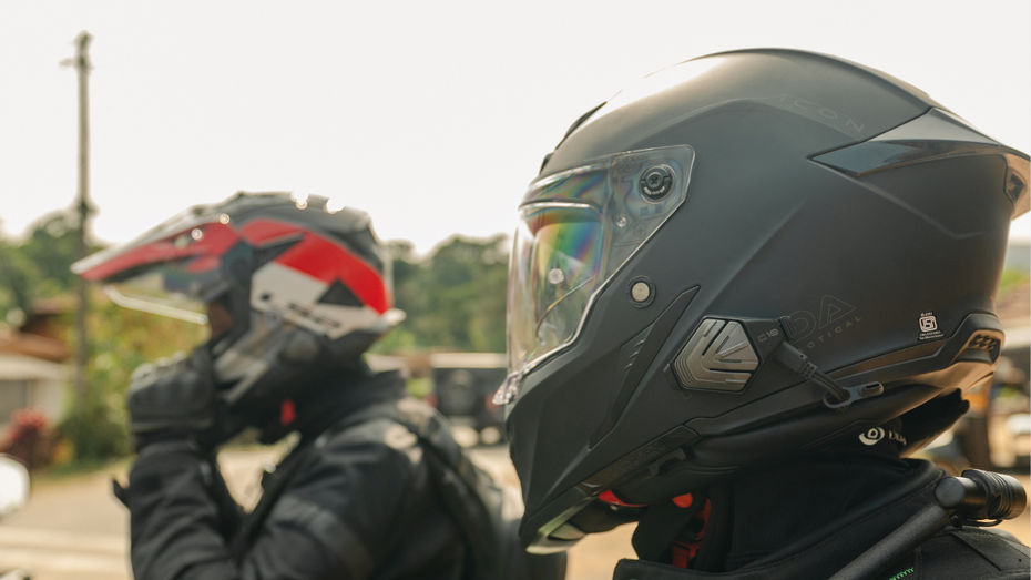 BluArmor C10, C40 and C60 Helmet Intercom Launched | BikeDekho
