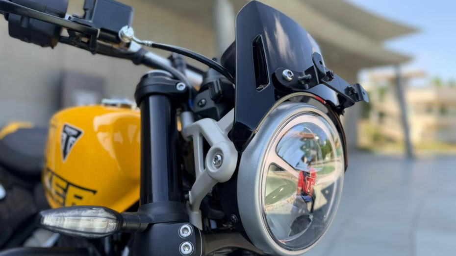 Triumph Tracker 400 Launched In India With 350cc Engine. Get Details ...