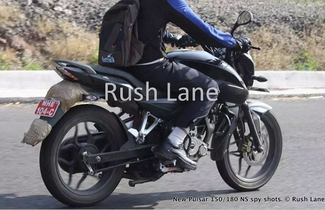 Bajaj Pulsar NS150 Spotted in India | BikeDekho